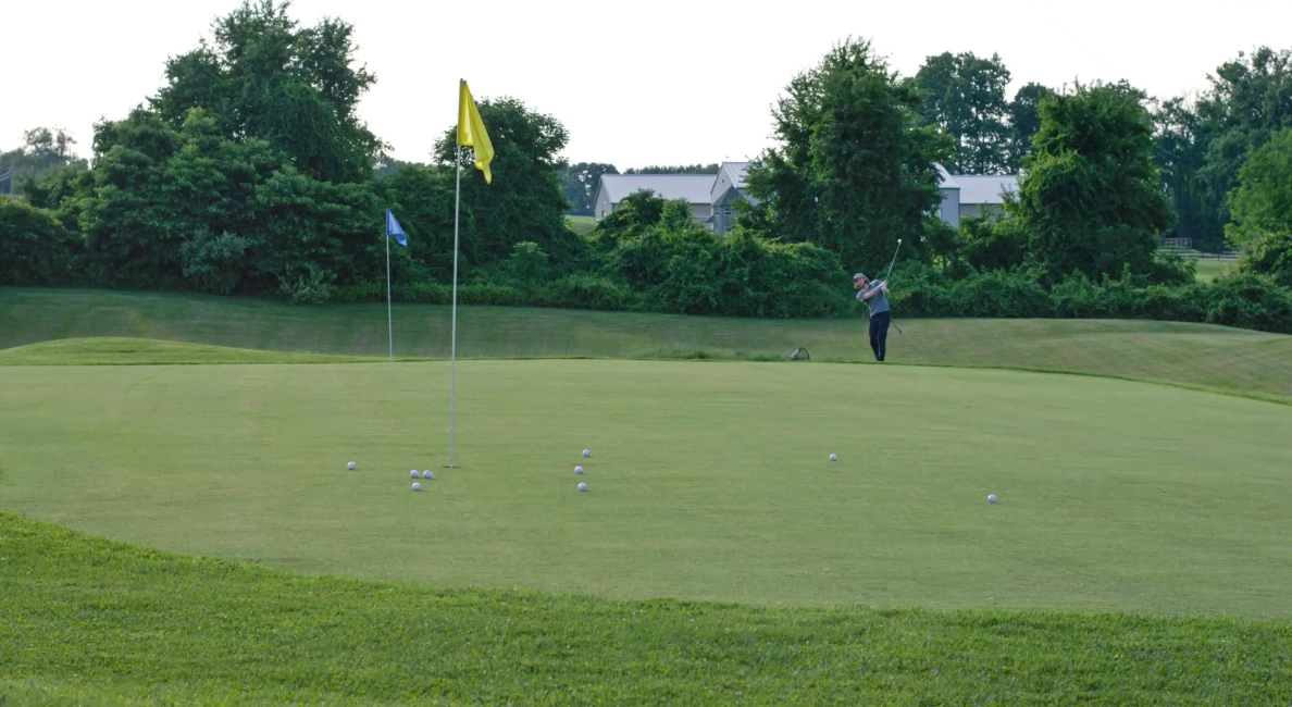Top Tracer Driving Range Near Me | Indoor & Heated Golf Driving Range